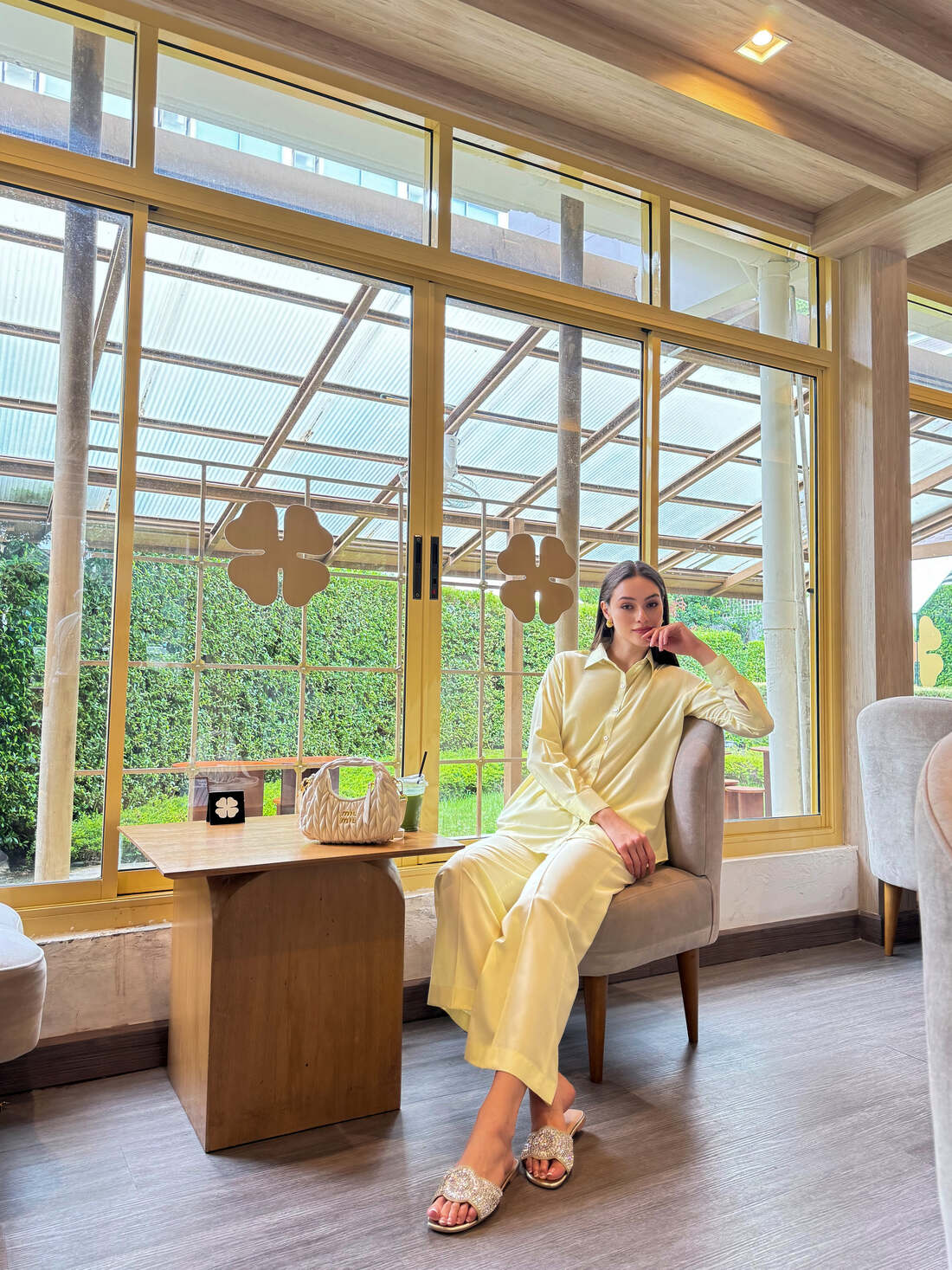 Lemon Yellow Wednesday – INSEAD